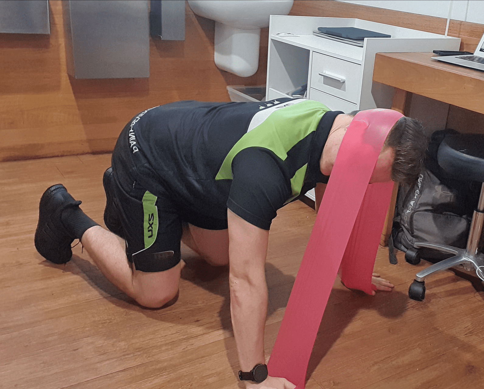 MANAGEMENT FOR NECK PAIN – Peak Sport And Spine Centre