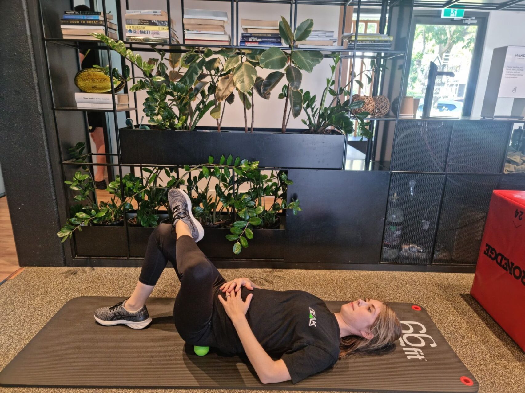 HOW TO RELAX THE PELVIC FLOOR WITH MYFASCIAL RELEASE AND TRIGGER POINT ...