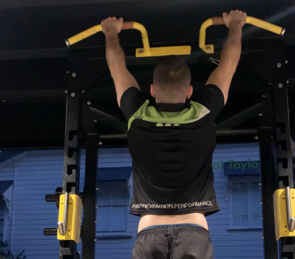 How to maintain shoulder mobility health with Dead Hangs – Peak Sport ...